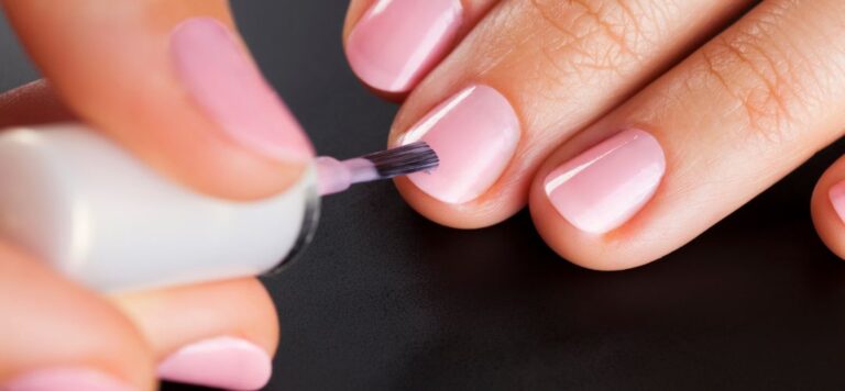 What is the best manicure for weak nails? - MeteorBeauty