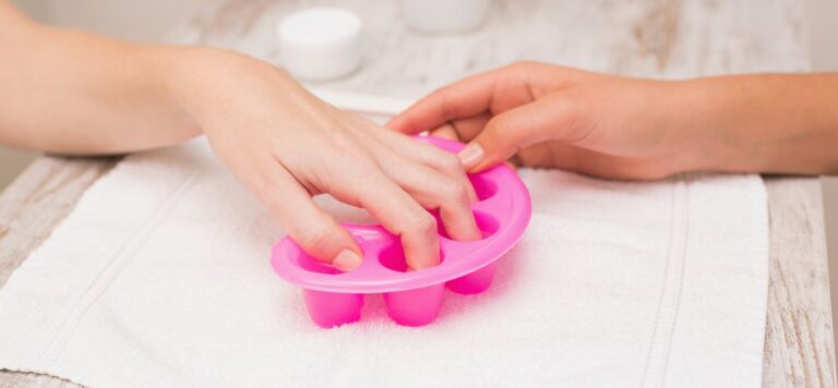 What is a manicure bowl used for? - MeteorBeauty